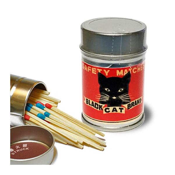 レトロラベル缶マッチ・猫シリーズは、防湿効果と安全性を保持できるよう缶ふたの内側にマッチを擦って火をつける側薬を張り、マッチの軸向きは火のつく頭が下になります。