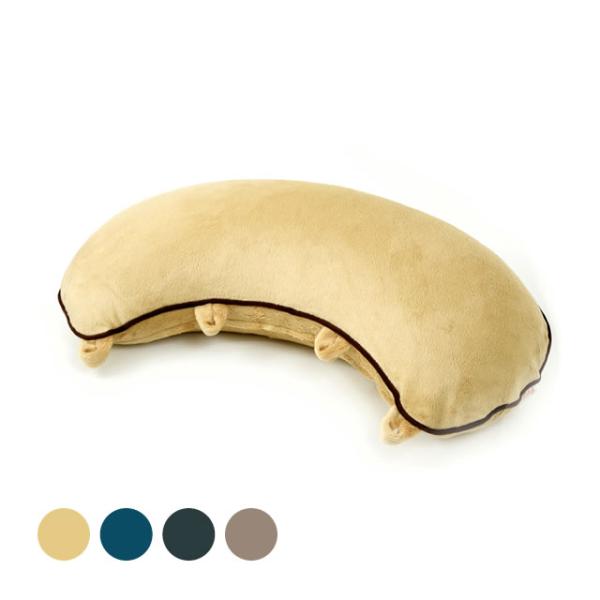 マイクロビーズが入ったソフトな感触のクッション。肌ざわりが良く、毛が絡まりにくいハイパイル生地を使用。パーマやカラーの待ち時間に、雑誌をこのクッションに置いて読むときの支えにすると便利。また、抱いて座ると体に添って心地よくフィットし、全身を...