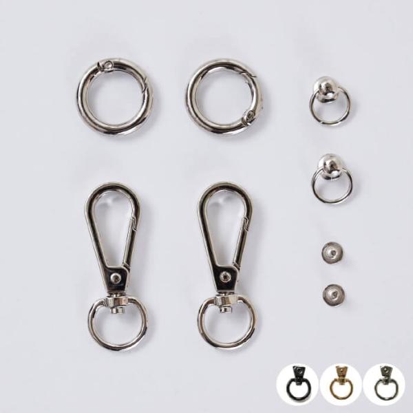 LINK LINKのアクリルチェーンシリーズと一緒にお使いいただける、リング・ナスカン・トチカンが各2個ずつ入った金具セット。チェーンと組み合わせてバッグの持ち手やカードケース・スマートフォンなどの接続にお使いいただけます。【サイズ】ナスカ...