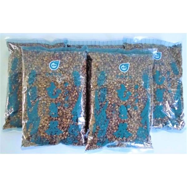 お得な　むぎ茶、5本セット！島根県産の大麦を丁寧に焙煎し、香ばしく、風味よく仕上げました。「おいしい！」と毎年ご好評をいただいております。ミネラルたっぷりの添加物無しの天然飲料。自然のおいしい麦茶をご堪能ください。＜賞味期限＞　６か月