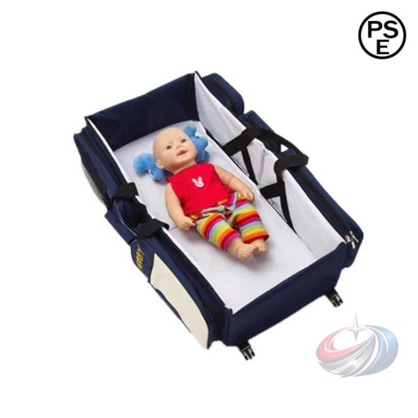 【製品情報】上質なオックスフォード生地・オープンサイズ：74cmx35cmx18cm・折りたたみサイズ：36cmx15cmx37cm・重さ：約1kg・対象年齢：0歳から12ヶ月齢の赤ちゃん【大容量】サイドに5つポケット付き、おむつや哺乳瓶、...