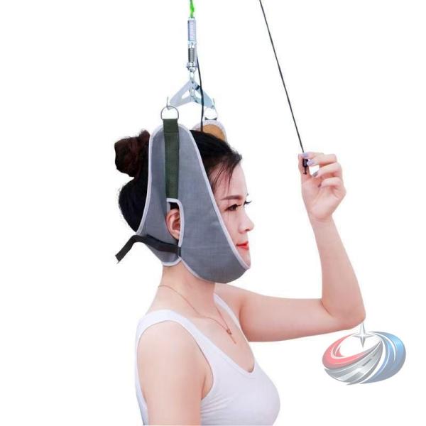ご注意：本品はリラクゼーションを目的とし、医療機器ではありません。図に展示されているのは一つのデザインです。マジックテープのところは色が違います。ランダムに発送します。使用方法本体から出ている紐を引っ張りご自身の力で頸椎を伸ばすだけです。2...
