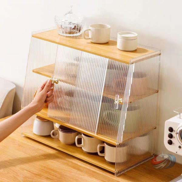 【素材】天然竹、優れた透明なアクリル板；*仕切り板は成竹で、材質は硬く、カビが生えにくく湿気を受けにくい；側板のドアフレームはすべてアクリル板材で、優れた透明感、透過性が良くて、キッチンに美しく飾る；【コンパクトデザイン】ミニ食器棚は、キッ...