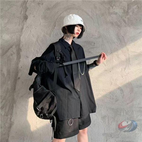 メイン素材: ポリエステル素材構成: 100% ポリエステルＳＨＵＭＩＮＧ?毎日着たい、どんなコーディネートにも合わせやすいおすすめトップス!!１枚でも、インナーにも大活躍の万能アイテムがトレンドを盛り込んだシルエットで登場。ＳＨＵＭＩＮＧ...