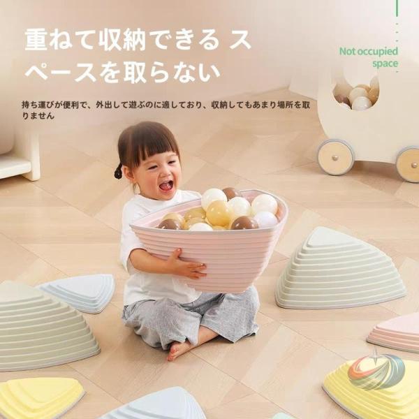 バランスストーンは川の中にある石を飛び移っていく遊びをイメー ジした遊具。お家で楽しく遊びながら、バランス感覚・柔軟性・体幹・距離感・筋力を身につけ、運動機能の基礎を構築できます。また、床に触れる部分には滑り止めがついているので、安全に使用...