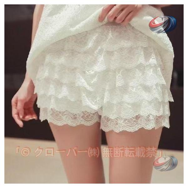 ■白 ホワイト white の?フリーサイズ新品出品です。ダンスコスチューム、衣装のインナーとしても適です。動きやすいショート丈のホットパンツ見えても可愛いふりふりフリル！生産時期により、生地や色合い、タグなどの仕様等、異なる場合がございま...
