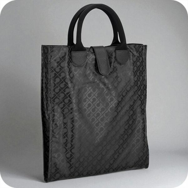 ゲラルディーニ ハンドバッグ レディース ブランド GH0252 EXCAL GHERARDINI ブラック ◆1885年にイタリアのフィレンツェで創業された高級皮革ブランドです。芸術の都で生まれたゲラルディーニは、創業当時からその高い技術...