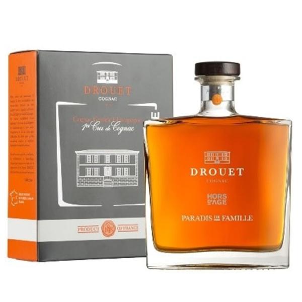 先代のジェラール・ドルーエが蒸溜した秘蔵古酒をブレンドした、同社のハイエンドレンジで、特製カラフェボトル入り。色はダークコッパー。香りは厚みがあり、ランシオを感じる格別なブーケ。熟れたマンゴーなどの南国系フルーツ、完熟プラムに続いて、ヴィン...