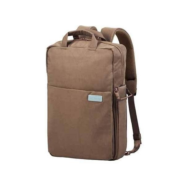 「私らしさ」を持ち歩く、“off toco”のリミテッドカラーモデル。 風合いのあるシワ加工を施した、くすみカラーの表生地を採用。休日に持って出かけたくなる“off toco”バックパック。■13.3インチまでのパソコンを独立して収納可能で...