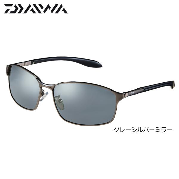 鮎や磯スタイルに人気のメタルフレームタイプ。ストレートテンプルを採用しているため、帽子をかけながらでも着脱がしやすく、可動する鼻パッドで、かけ心地を自動調整。メタルフレームカラーはガンメタルで、テンプル部は傷が目立ちづらいマットブラック。薄...