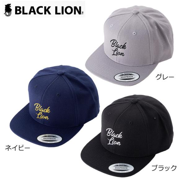 BLACKLION newLOGO刺繍が入った FLAT CAP。キャップボディは幅広く使われているYUPOONGクラシック仕様。サイズ:フリー