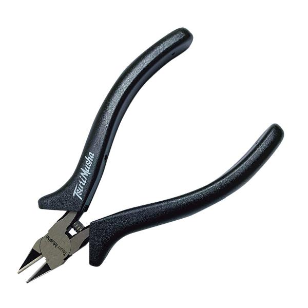 巻き上げたワイヤーをギリギリでカット出来る、完全きわ切りタイプ。ワイヤーがほつれにくく刃こぼれしにくいクロムバナジュウム鋼採用●切断能力：7本撚♯36迄（太号数を切ると刃の耐久性が落ちます。）