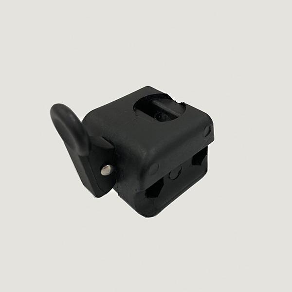 【納期】ご注文日より2〜4日以内に出荷致します。　(※土日祝を除きます。※在庫品に限ります。)【送料】別途送料1400円(税込)のご負担となります。(北海道、沖縄、その他離島を含む一部地域を除きます。)【商品紹介】・車いす用跳ね上げ受け樹脂...