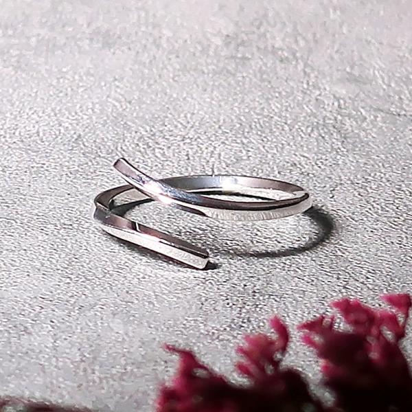 ブランドnanotta 純銀シリーズ商品nanotta 純銀 ピュアシルバー リング 指輪 レディース SV999 シルバー999 刻印 BRN001デザインスパイラルリング オープンリング フォークリング ツイスト ひねり ねじれ シンプ...