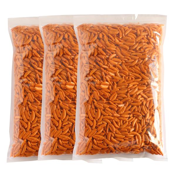 国内随一の米処・新潟県の老舗米菓メーカーより仕入れた柿の種です。しっかりとした味わいのピリ辛しょうゆ味があとをひく定番のおつまみです。商品名：柿の種1kg×3名称：米菓原材料名：でん粉（国内製造）、米（国産）、しょうゆ、砂糖、デキストリン、...