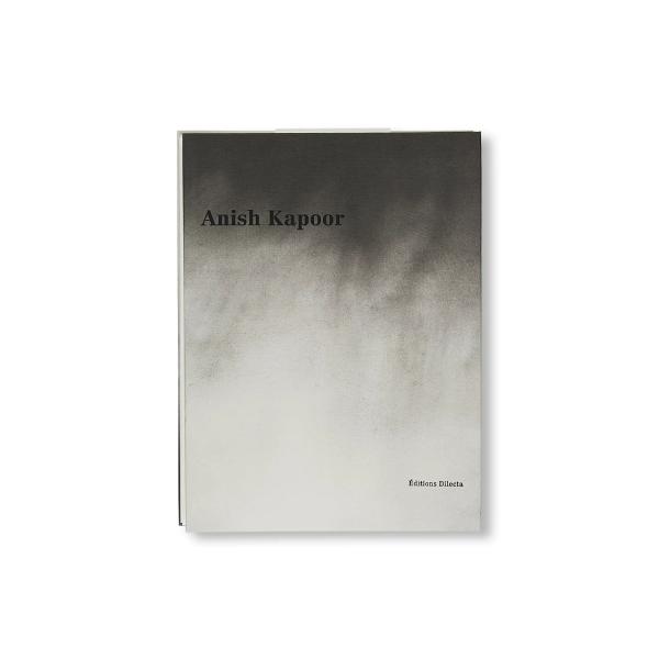 インド出身のイギリス人現代彫刻家、アニッシュ・カプーア（Anish Kapoor）の作品集。本書は、作者自身がデザインしたものであり、レポレロと呼ばれるアコーディオンのような形式を用いており、厚紙で製本されている。2011年に制作された未発...