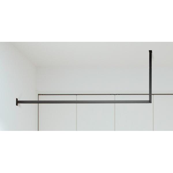 受注生産品のため、約７日後での出荷予定となります。オーダー寸法の入力お願いいたします。W※芯-芯間寸法　H※外寸天井付け物干し「kacu」は、凹凸を極限まで無くした、シンプルな常設型物干しです。壁、柱、窓枠など、部屋を構成するものの多くは直...