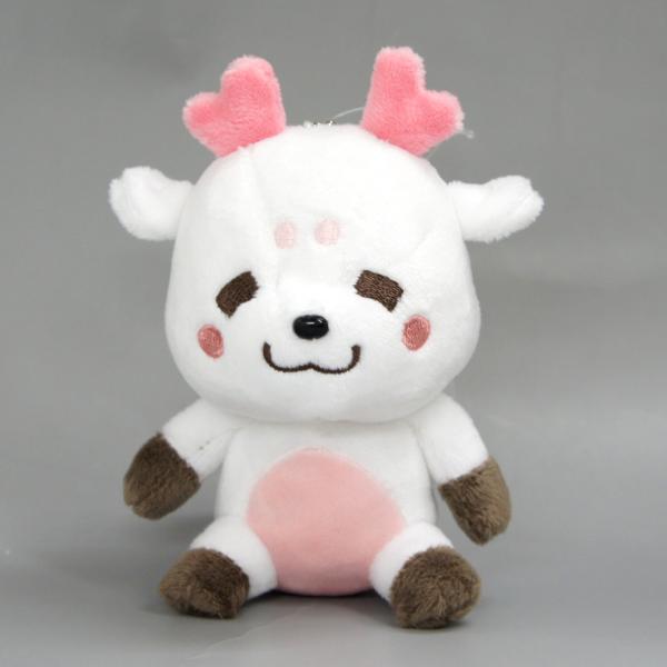 幸運の白いしかまろくん！白鹿は神様の使いと言われ縁起のいいものとされてきました。幸せを呼ぶ、白いしかまろくんのぬいぐるみです。カバンや鍵などに付けていただけるボールチェーン付きです。にっこり微笑むしかまろくん。見ているだけで笑顔になりますよ...