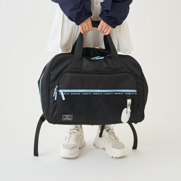 ■ジュニア■修学旅行や学校行事に使いやすい容量約50Lのボストンバッグです。手持ち・肩掛け・リュックの3WAY仕様で、シーンに合わせて変えられます。便利なダブルファスナーを備えており、パッキングや出し入れもラクラク。キャリーオン対応＆撥水加...