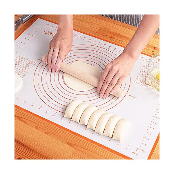 オレンジ/30X40CM/Pastry Mat・Color:オレンジSize:30X40CM・大きいサイズパンの生地を捏ねったり、麺を打ったりしやすいマットです。 安全な食品級シリコーン素材で安心でご利用ください。・目盛り付きクッキングマッ...