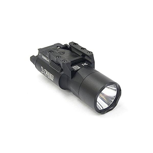 小型で軽量ブラック/-/-・ハンドガンからライフルまで幅広く使えるシュアファイアの『X300』全新型『ULTRA』ウェポンライトレプリカです・アルミCNC加工の軽量ボディ（約75g）・スポット性の高いCREE製高光度LED使用・20mmレイ...