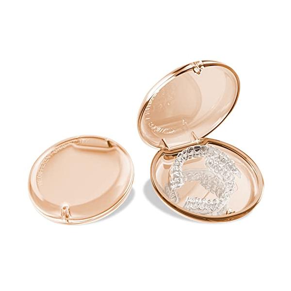 カーキ・丸形/丸形/YF325・Size:丸形Color:カーキ・丸形・?? 持ち運び・使いやすい マウスピース ケースのサイズは9.3 x 9.3 x 2.5 cmとコンパクト。重さ:47.8ｇ。ポケットやバッグに入れてもかさばらず、持ち...