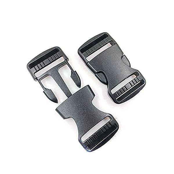 サイドリリースバックルブラック/38mm/-・Size:38mm・商品仕様セット内容：バックル*10個。内径：38mm 。材質：プラスチック。重量：約176g。・両引きタイプ 両側に長さ調整機能を備えたバックル。・耐久性高品質プラスチックで...