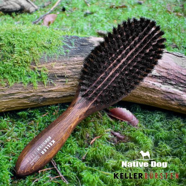 【プロ仕様】全犬種対応 NativeDog × Kellerの日独コラボ商品！ツヤ出し・被毛ケア・お散歩後のブラッシングに◎ 獣毛100%・静電気がおきにくい犬用ブラシ。当店がドイツから輸入し販売しておりますので、当店以外でお求め頂く事はで...
