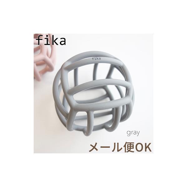 ■fikaの商品について■fika(フィーカ)の商品は保育士ママ監修。保育士だからこそわかるママの気持ちに寄り添った商品作りをしています。シリコンは赤ちゃんのお口に直接入るものですので、BPAフリー、フタル酸エステル等の環境ホルモンを含まな...