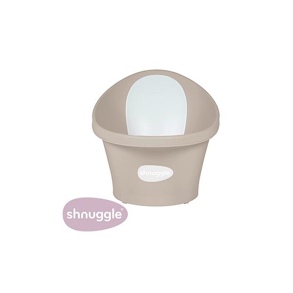 Shnuggleは2009年に3人のこどもを持つ夫婦が、自身の育児体験からヒントを得て立ち上げたベビーブランド。「スタイリッシュ」「便利」「安全」をブランドコンセプトに掲げ、従来のベビー用品を現代の生活環境に合わせてリデザイン。2009年の...