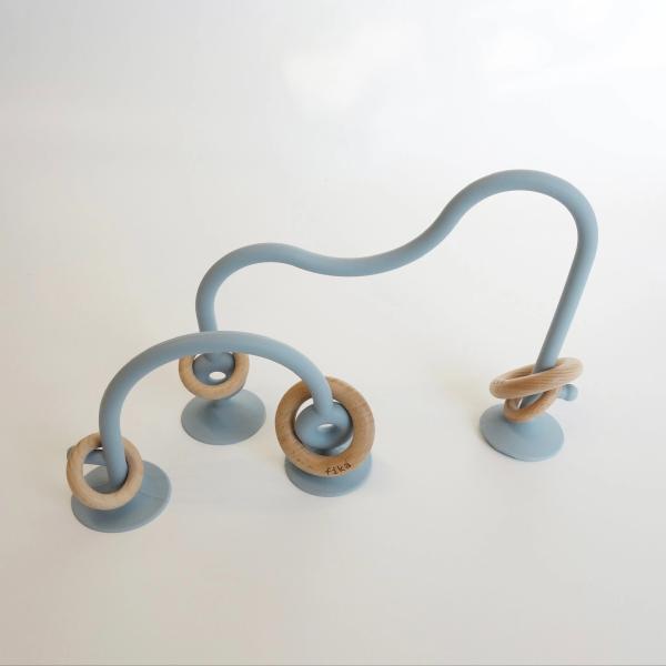 ■fikaの商品について■fika(フィーカ)の商品は保育士ママ監修。保育士だからこそわかるママの気持ちに寄り添った商品作りをしています。シリコンは赤ちゃんのお口に直接入るものですので、BPAフリー、フタル酸エステル等の環境ホルモンを含まな...