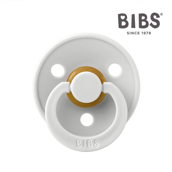 【BIBS おしゃぶり】おっぱいのような柔らかさ天然ゴムのやさしいおしゃぶり1978年にデンマークで誕生し、その品質の高さとデザイン性により40年以上愛されるロングセラーおしゃぶり「BIBS」がついに日本上陸！ママのおっぱいのようなくわえ心...