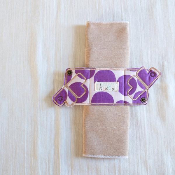 【kucca】とはkucca(クッカ)とは、店主のモロイ氏が自身の妊娠、出産、育児を通して、実際にしようする赤ちゃんとママの気持ちになって企画、制作された布おむつブランドから生まれた、布ナプキンシリーズ。不快感による肌ストレスや、石油系ポリ...