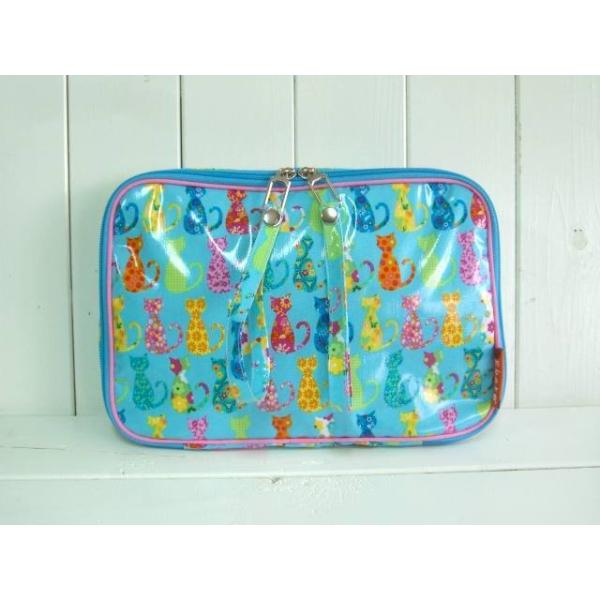 Ehako(エハコ) おむつポーチ カラフルキャット ブルー薄型(ビニールコーティング)ナチュラルリビングはあすつくに対応しています。●翌日お届け　平日15時・日祝14時までのご注文は翌日お届け　(対象地域：甲信越 北陸 関東 東海 関西 ...