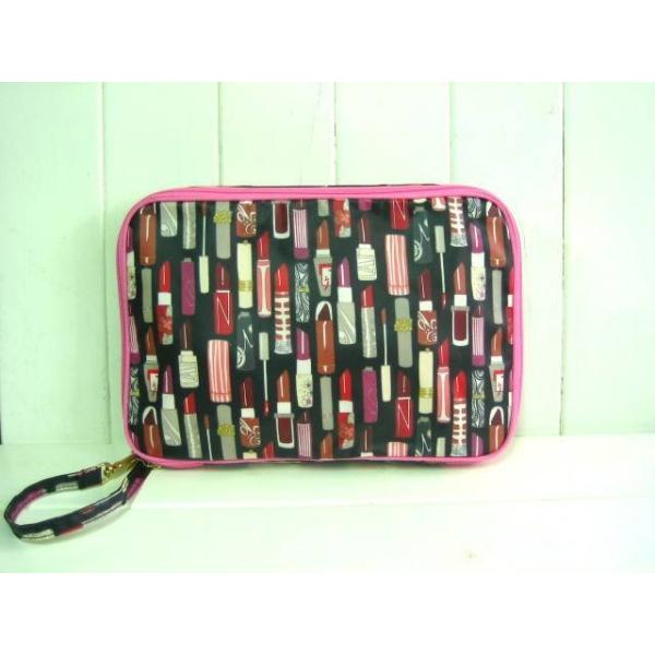 Ehako(エハコ) おむつポーチ ブラックリップス薄型(ビニールコーティング)ナチュラルリビングはあすつくに対応しています。●翌日お届け　平日15時・日祝14時までのご注文は翌日お届け　(対象地域：甲信越 北陸 関東 東海 関西 中国 四...