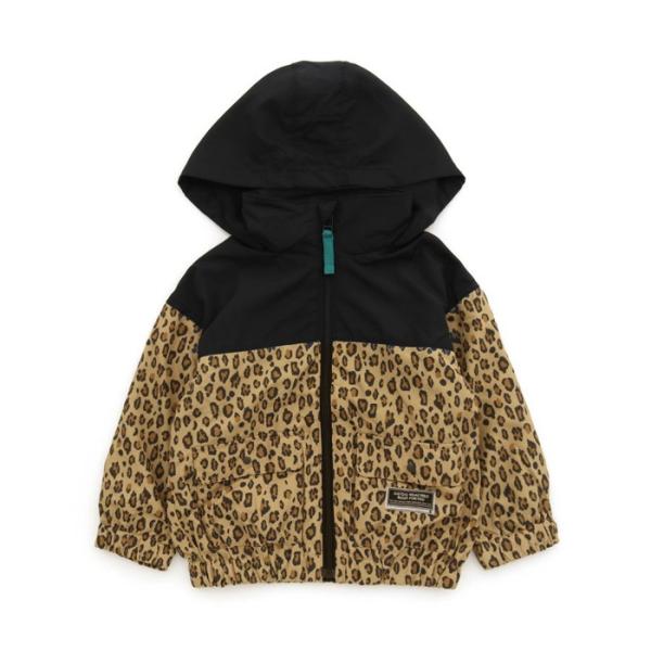 エフオーキッズから、ウィンドブレーカーの登場！撥水加工が施され、頭がスッポリ隠れる程の大きなフードが特徴的。使わない時には襟に収納することが出来ます。裾部分・袖部分はゴムが入り。※水をはじきやすい加工をしています。撥水加工は永久的なものでは...