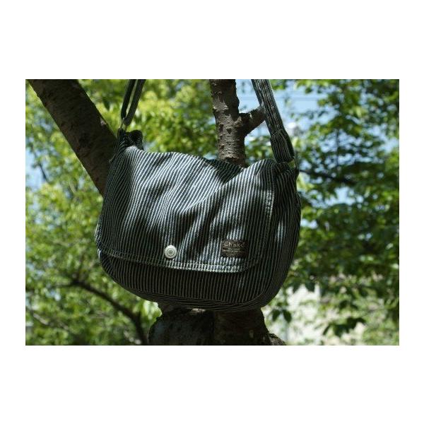 Ehako(エハコ) ヒッコリー ショルダーバッグ Mナチュラルリビングはあすつくに対応しています。●送料無料●翌日お届け　平日15時・日祝14時までのご注文は翌日お届け　(対象地域：甲信越 北陸 関東 東海 関西 中国 四国 九州)●土日...