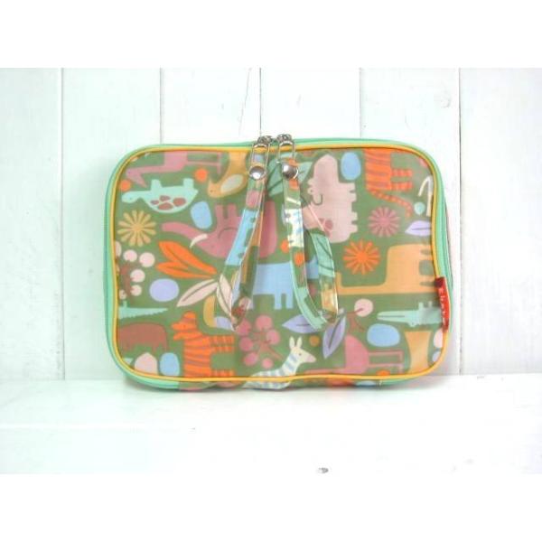 Ehako(エハコ) おむつポーチ サファリグリーン薄型(ビニールコーティング)ナチュラルリビングはあすつくに対応しています。●翌日お届け　平日15時・日祝14時までのご注文は翌日お届け　(対象地域：甲信越 北陸 関東 東海 関西 中国 四...