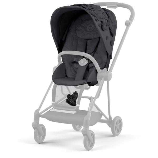 CYBEX(サイベックス)とはサイベックスの創設者であり2人の子を持つ父でもあるMartin Pos (マーティン・ポス)は、親が愛着を感じ、本当に楽しんで使えるベビー・子供用品を創りたいと考えました。彼はそれを、旧来の甘すぎるベビーデザイ...