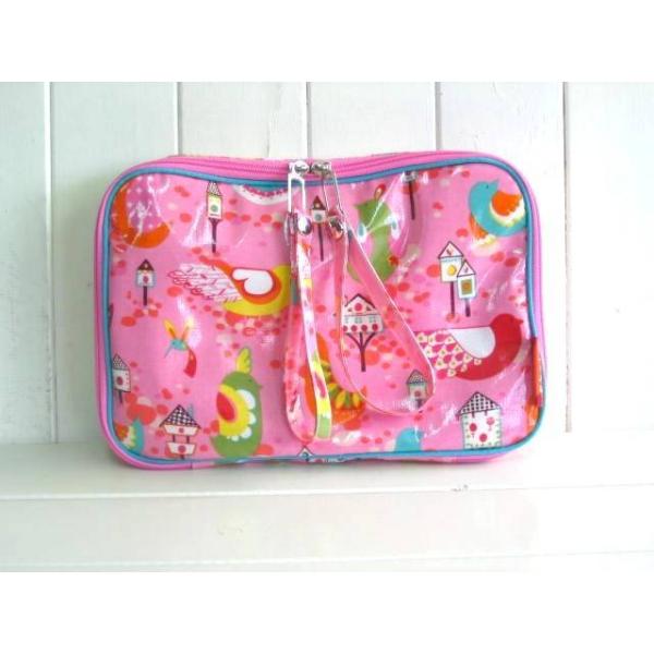 Ehako(エハコ) おむつポーチ トリピンク薄型(ビニールコーティング)ナチュラルリビングはあすつくに対応しています。●翌日お届け　平日15時・日祝14時までのご注文は翌日お届け　(対象地域：甲信越 北陸 関東 東海 関西 中国 四国 九...