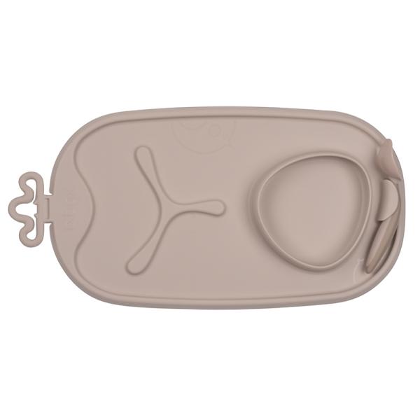 ビーボックス (b.box) ロールアンドゴーミールタイムマット ラテ Roll + go mealtime mat LATTE 食洗機使用可ナチュラルリビングはあすつくに対応しています。●翌日お届け　平日15時・日祝14時までのご注文は翌...