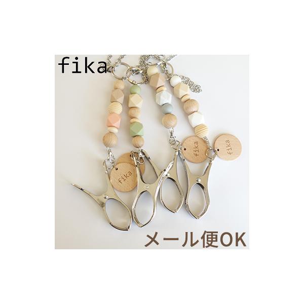 ■シューズクリップ■チェーンタイプは靴を挟んだまま取り外しができます。ナスカンがついているのでシューズクリップとしての役目が終えたあとにキーホルダーにすることも。ホルード力もしっかりとあるクリップで、お子様の大切なお靴をなくさないようにワン...