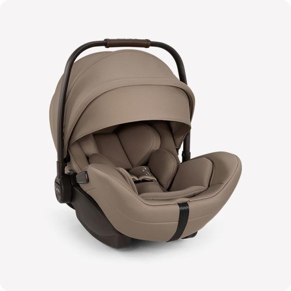 デザイン先進国、オランダ生まれのプレミアムブランド〈nuna（ヌナ）〉多くのデザインアワードで評価され、世界80ヵ国以上で愛用されているベビー用品ブランドです。オランダ・デザインの特徴である「美しいフォルム」「創意工夫」に刺激を受け、優れた...