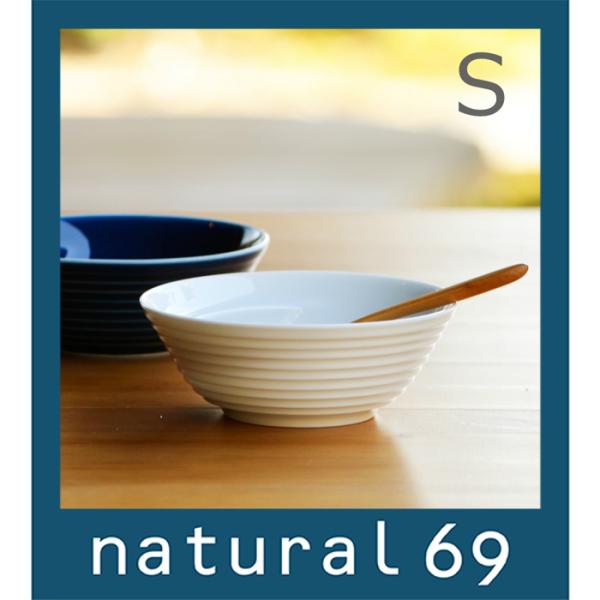 商品詳細■ サイズ：12.5cm×高さ4.5cm■ 重さ：約160g■ 重ねた時の高さ：3個：7.5cm　4個：8.9cm　5個：10.2cm■ 材質：磁器■ 質感：つるつる■ 産地：波佐見焼■ メーカー：白山陶器■ 対応機器：食器洗浄機 ...