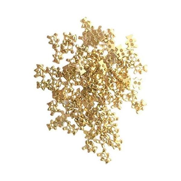 80個です。 サイズ　約6ｍｍ×5ｍｍ　厚み　約1.3ｍｍ　小さなボタンです。 お子様の誤飲等にはじゅうぶんお気をつけください。※小さなパーツです。お子様やペットには絶対に与えないなど、お取り扱いにはご注意ください。