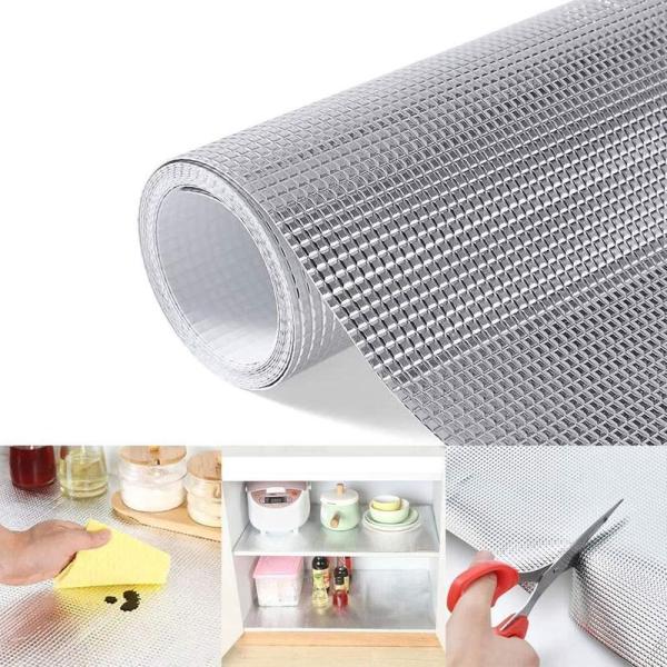 【商品名】　食器棚シート 裁断可能引き出しマット EVA アルミフィルムシルバー 耐熱60度 食器 シート 防汚、滑り止め、防湿、防油、除湿 、家具を保 【商品説明】　・?y?K?p???z???[?h???[?u ?A??????????...