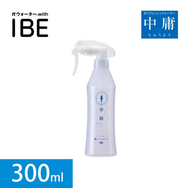 πウォーターシステムを使った整える水。気分転換、就寝前などに気になるところへ、シュッと吹きかけてご使用ください。芳香用・癒やしの空間づくりに。[内容量] 300ml[原材料] 水、塩、ひのき精油、フランキンセンス精油[発売元] アイビーイー...