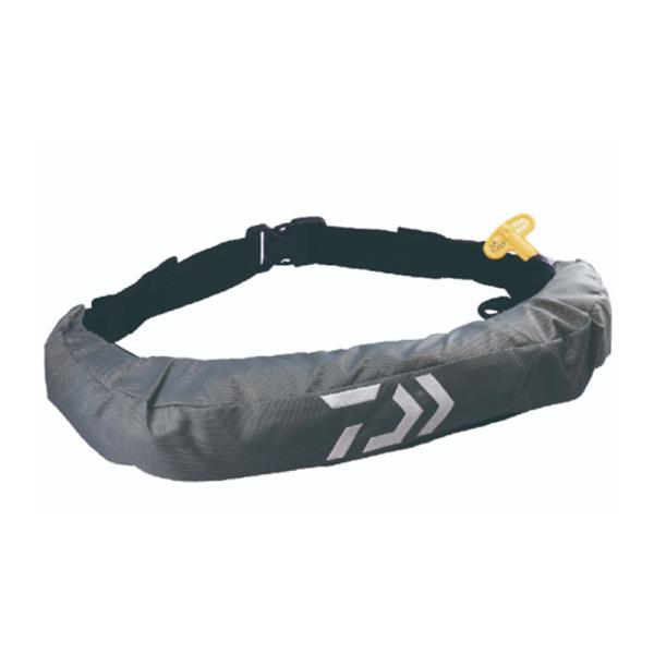 ■サイズ:フリー ■カラー:グレー ■ジャンル:釣り用ウェア/フローティングベスト(ライフジャケット)/インフレータブル(自動膨張) ■メーカー: ダイワ(Daiwa) 【商品カテゴリ】■カラー:●グレー系(t167)【特集区分】●敬老の日...