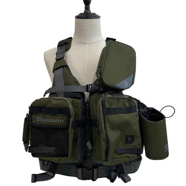 【発売日：2026年05月30日】■サイズ:フリー ■カラー:Hunter green ■ジャンル:ウェーダー・ウェーディングシューズ/フローティングベスト(ゲームベスト)/タックル収納付き ■メーカー: ブルーストーム(BLUESTORM...