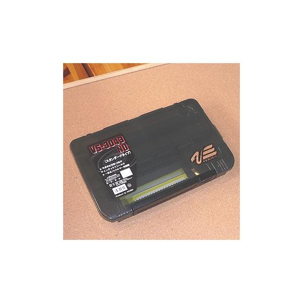 ■カラー:スモーク BK ■ジャンル:タックルボックス・収納/フィッシングケース/ルアー、ワーム用ケース ■メーカー: メイホウ(MEIHO) 明邦 【特集区分】●春特選エギング●春夏特選シーバス●春夏特選ショアジギング●春夏特選バス●春夏...